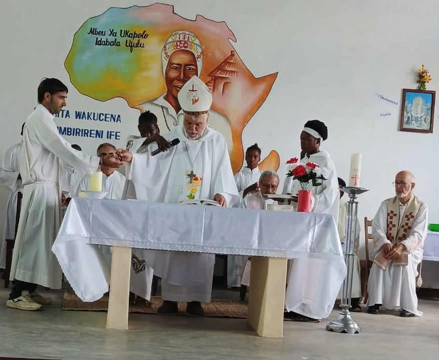 Diocese de Tete - Moçambique - Criação da Nova Paróquia do Corpo e ...